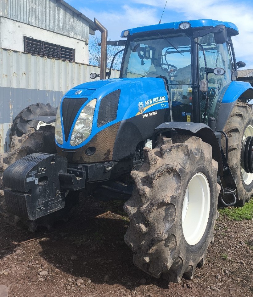 TRATOR, T7.175 - Marca: NEW HOLLAND - CRM - Super Tratores